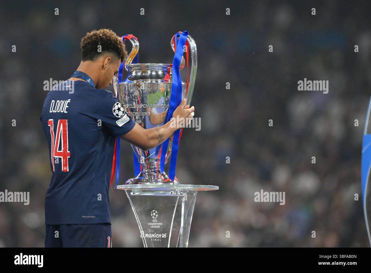 Allianz Arena, Munich, Germany. 31st May, 2025. Champions League Final ...