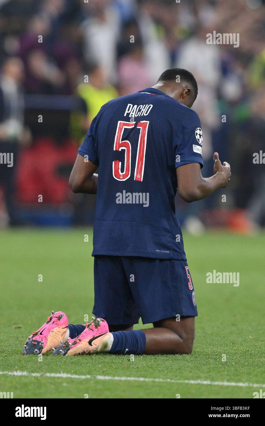 William Pacho of Paris Football Club celebrate their victory at the end ...