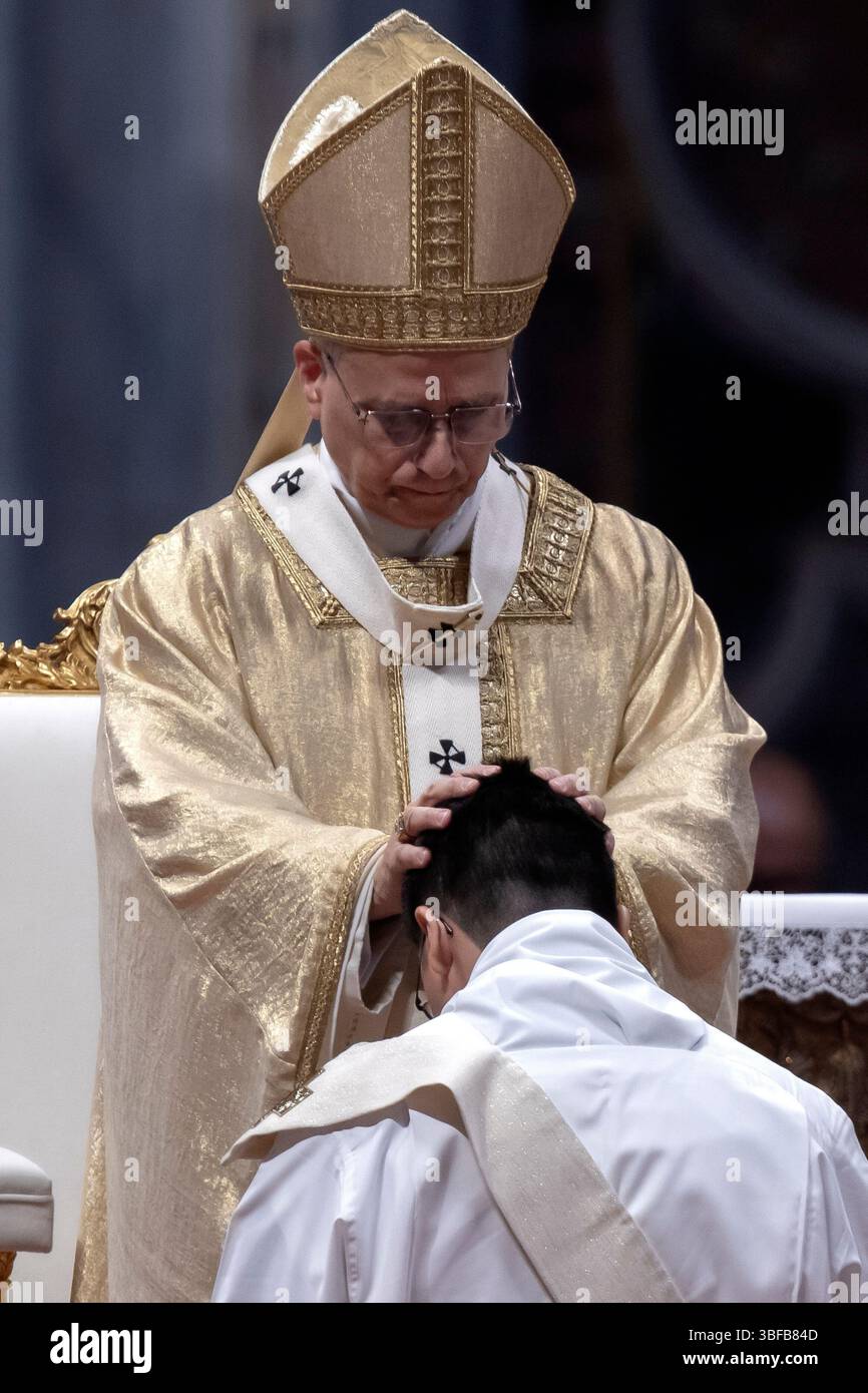 Vatican, Vatican. 31st May, 2025. Pope Leo XIV blesses a faithful during a Holy Mass of Priestly ...