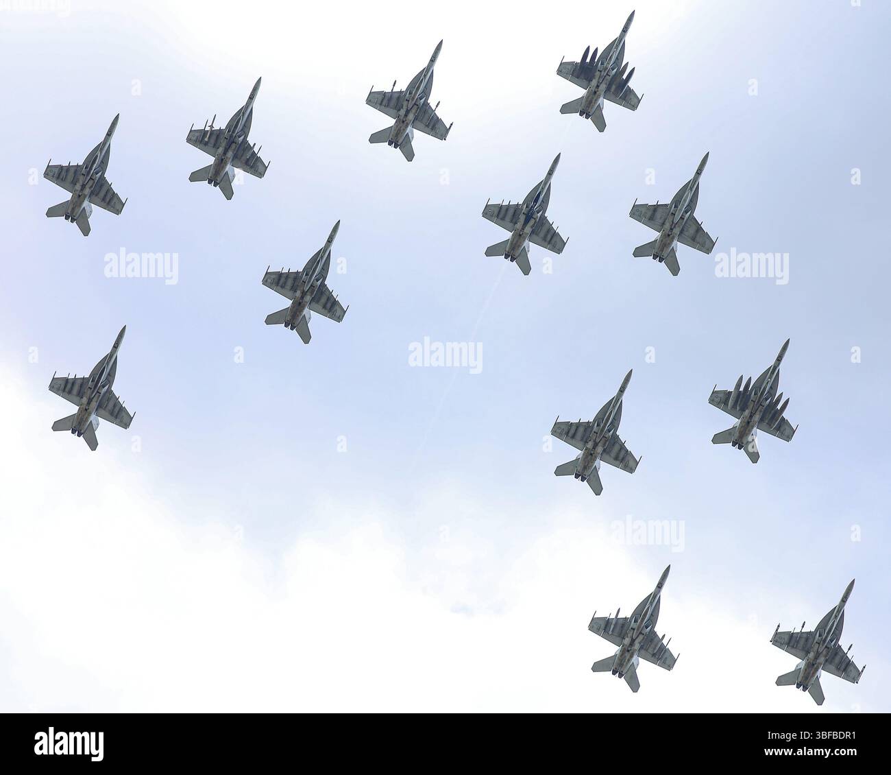 VIRGINIA BEACH, Va. – F/A-18E Super Hornets assigned to the "Pukin Dogs ...