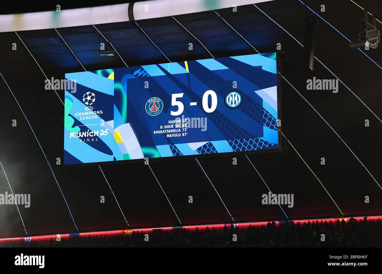 Fussball, Herren, Champions League, Saison 2024/2025, Paris Saint ...