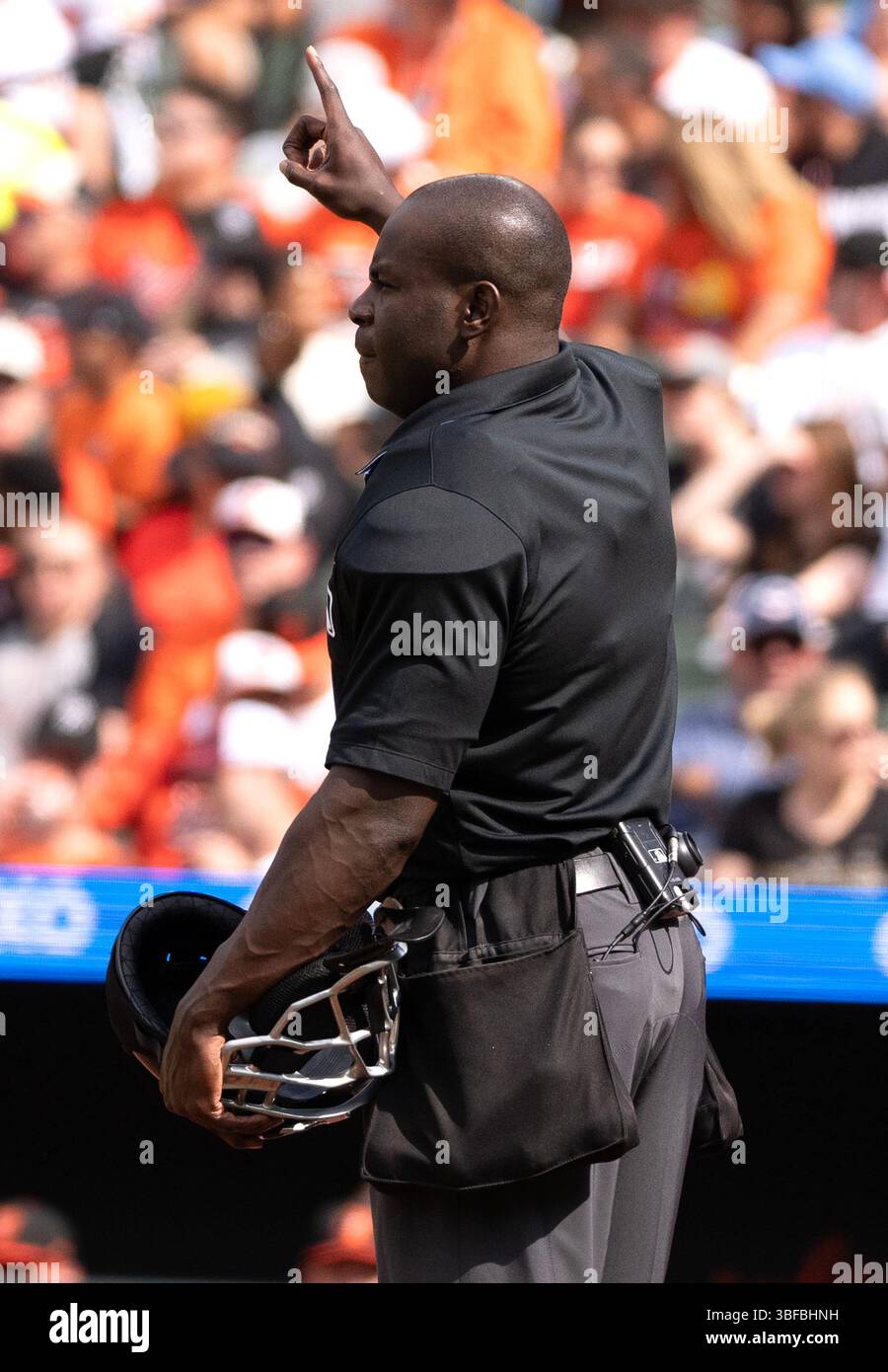 BALTIMORE, MD - MAY 31: Home Plate Unpire James Jean (61) during a MLB ...