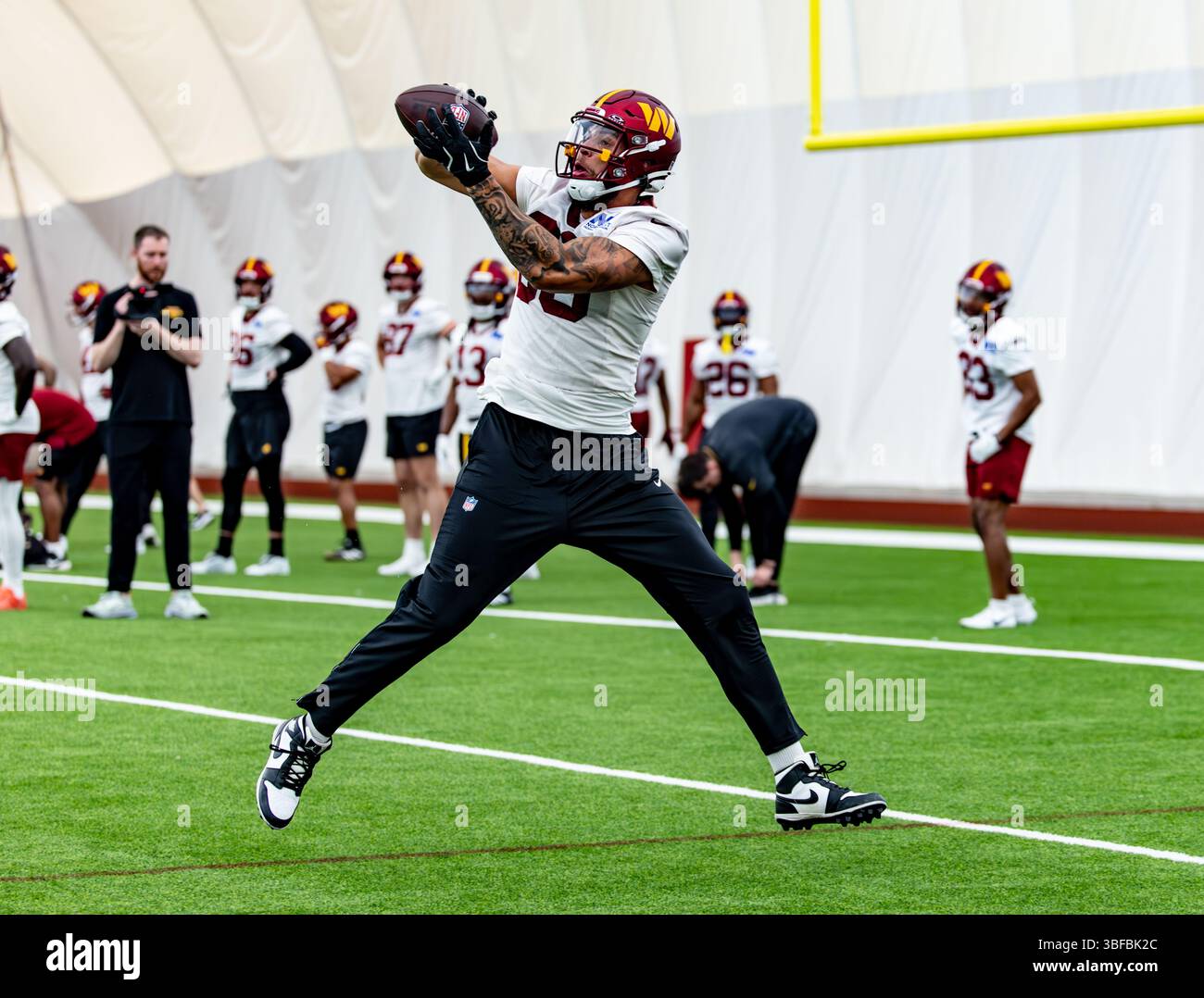 Ashburn, USA. 28th May, 2025. Washington Commanders tight end Tyree ...