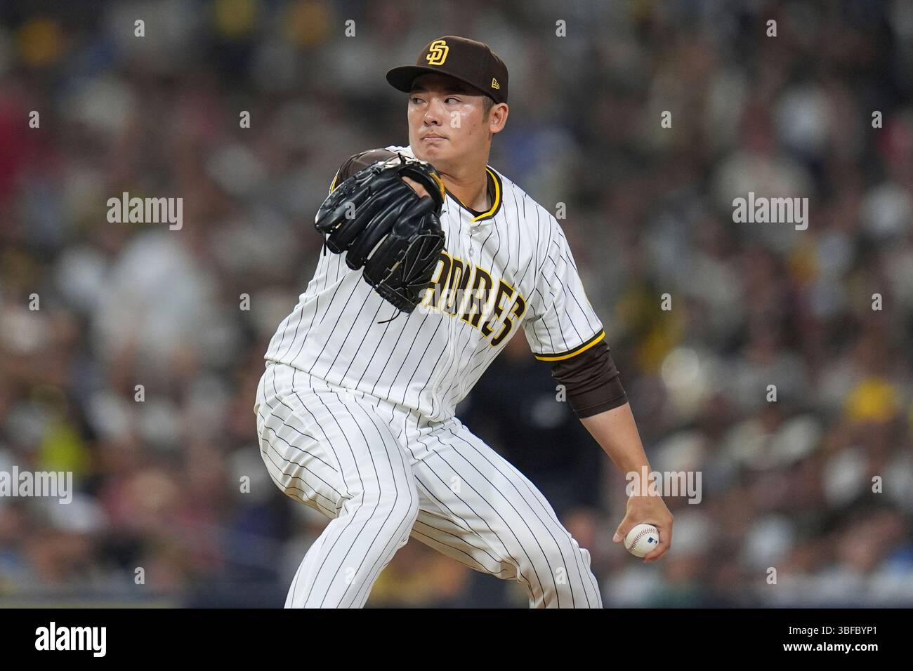 San Diego Padres relief pitcher Yuki Matsui works against a Pittsburgh ...
