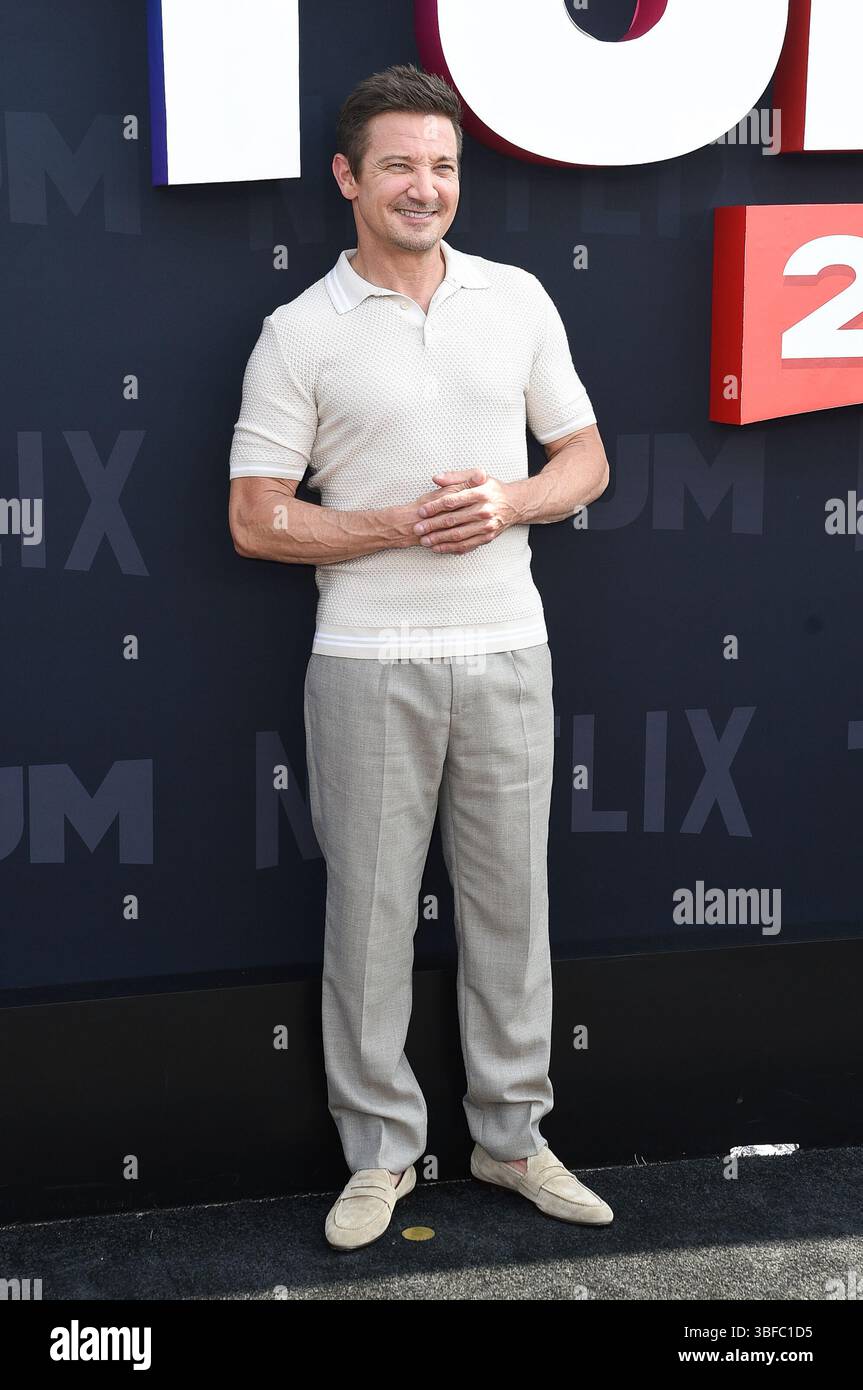 Jeremy Renner arrives at Netflix TUDUM 2025: The Live Event on Saturday ...