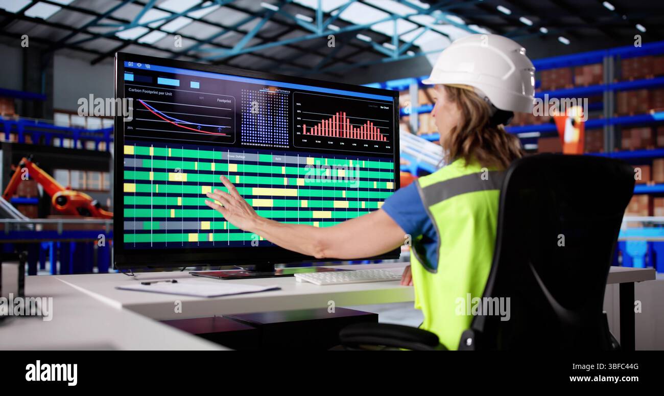 Female Operator Controls Global Cargo Ship Using Scada System Software ...