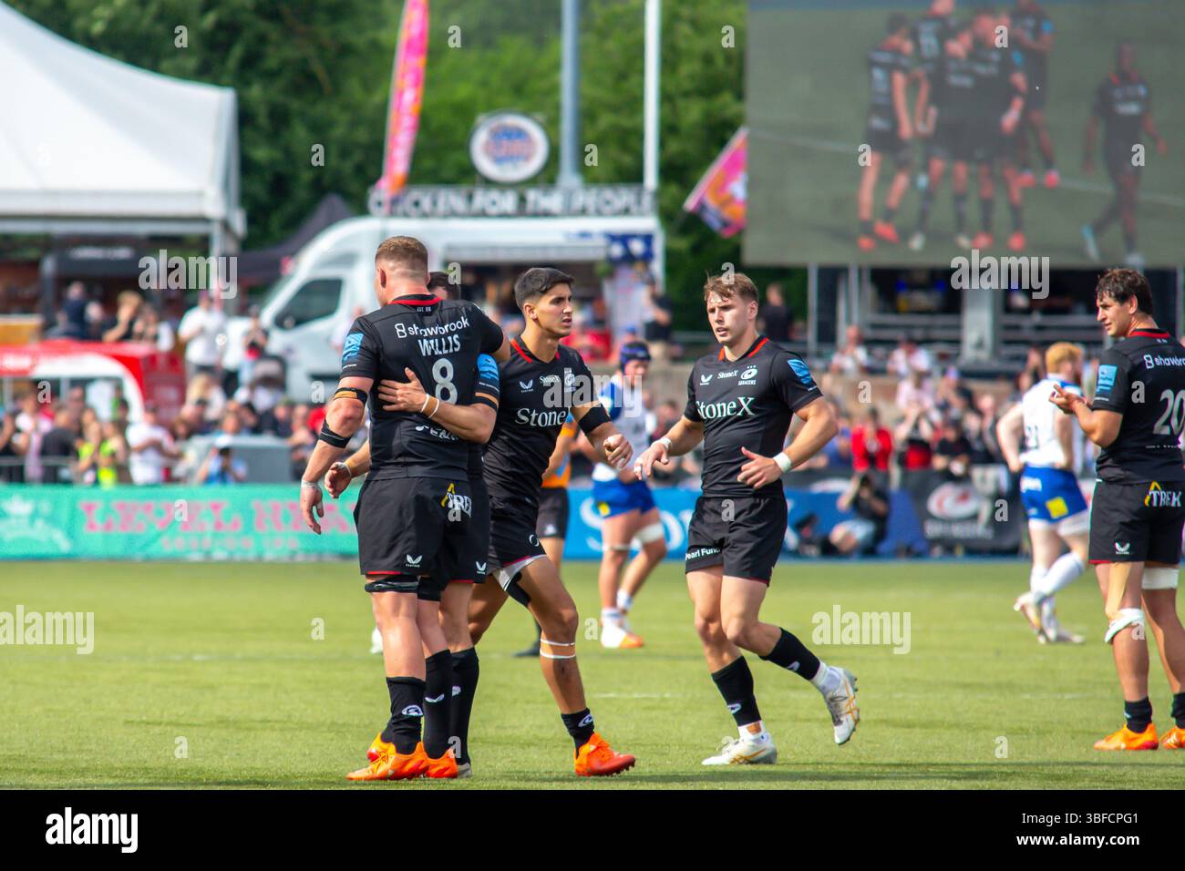 Stonex stadium crowd hi-res stock photography and images - Alamy