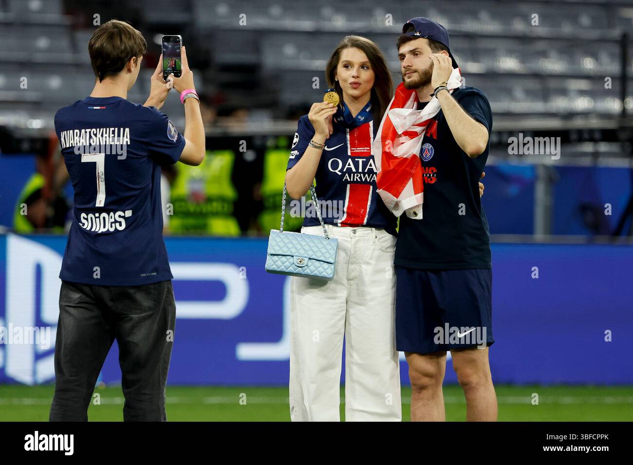 Munich, Allemagne. 01st June, 2025. Khvicha Kvaratskhelia of PSG and ...