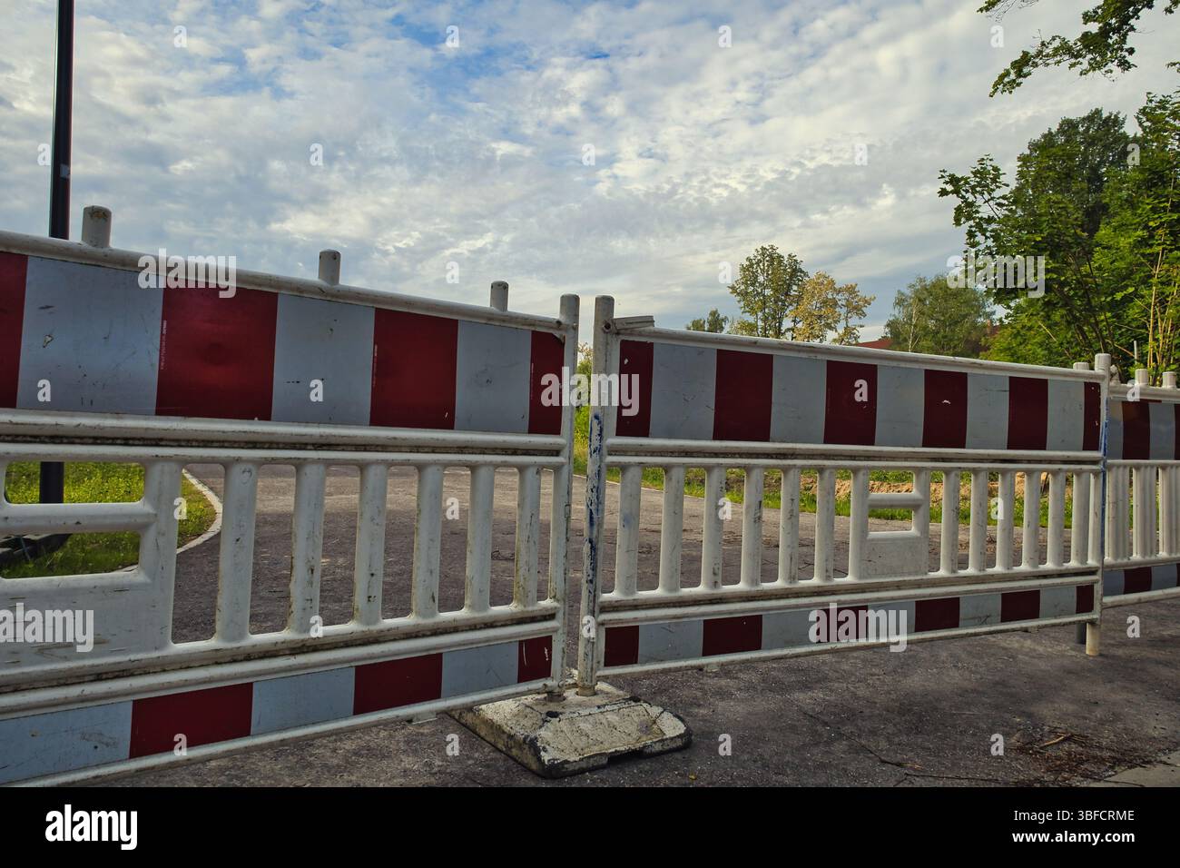 Construction site warning lamp warning light safety danger obstacle traffic flashing light ...