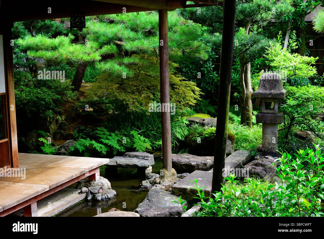 Nomura Samurai Family House garden in Nagamachi district of Kanazawa ...