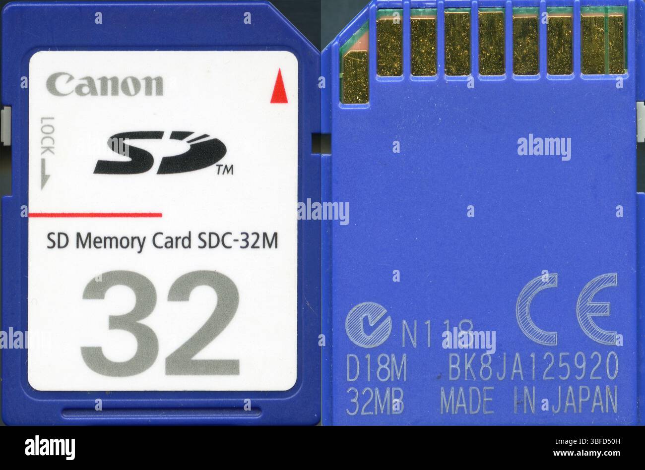 Canon SDC-32M 32MB SD Memory Card Front and Back Views, Made in Japan ...