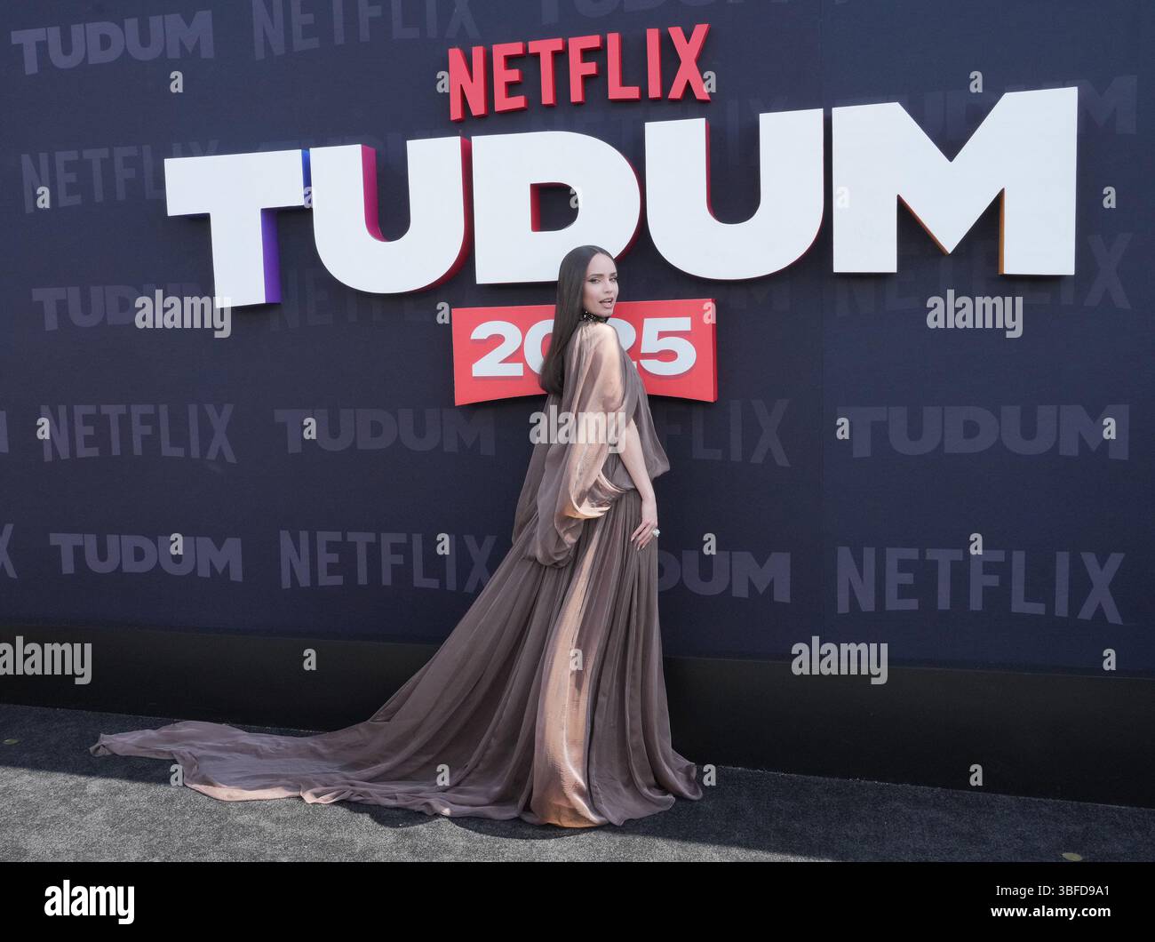 Los Angeles, USA. 31st May, 2025. Sofia Carson arrives at the Netflix TUDUM 2025: The Live Event ...