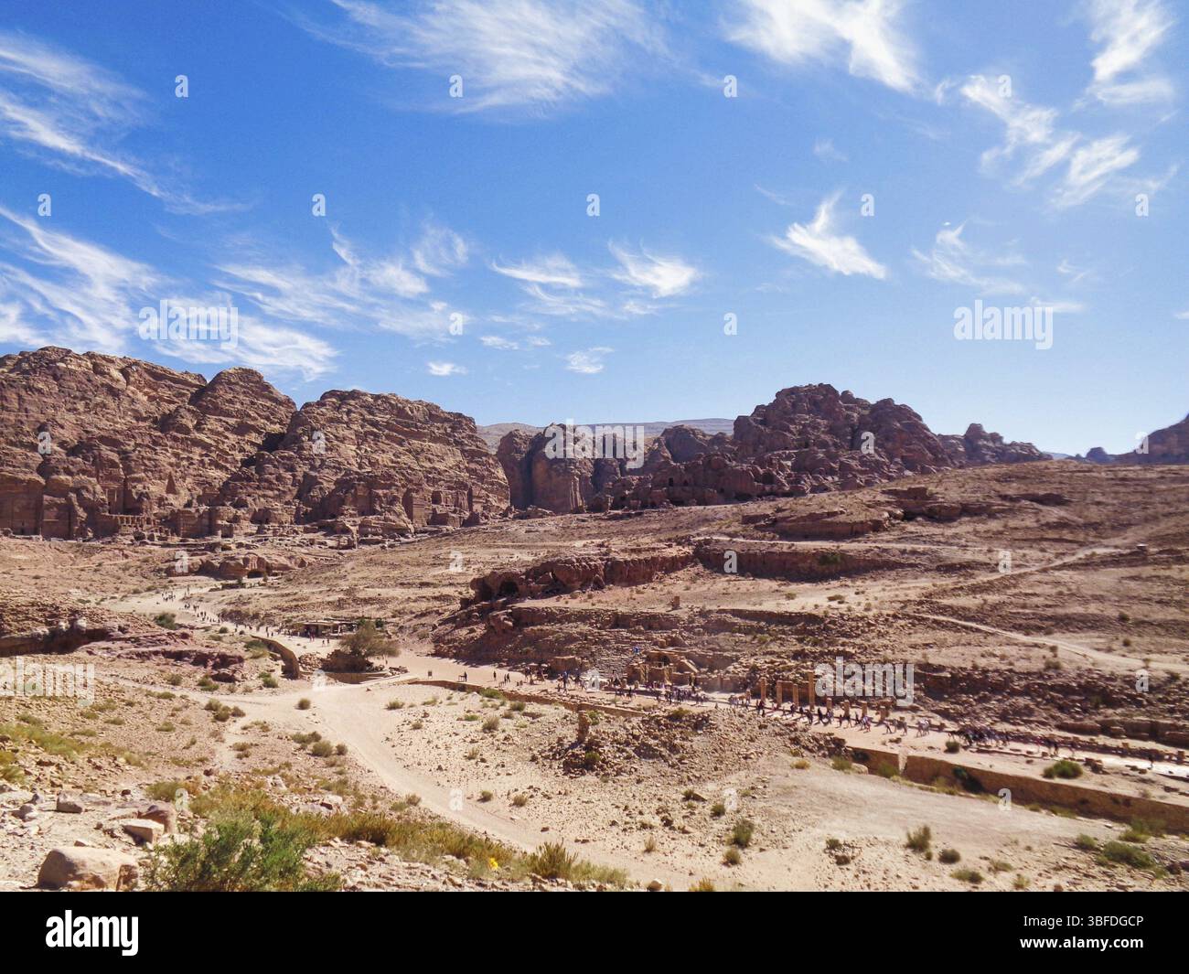 Temple ruins jordan Stock Photo - Alamy