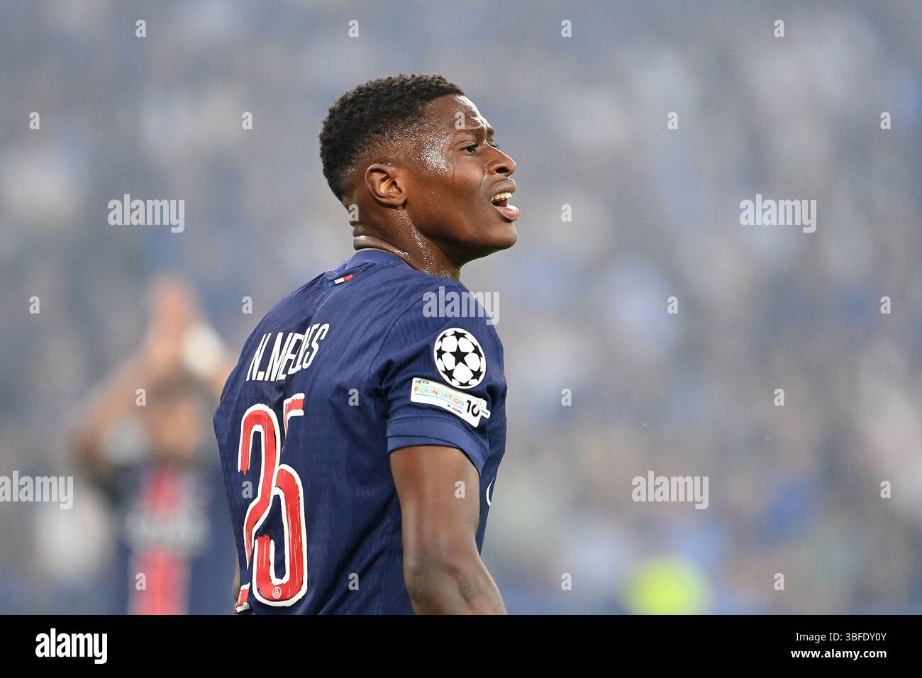 Nuno Mendes (PSG), action, single image, cropped single motif, half ...