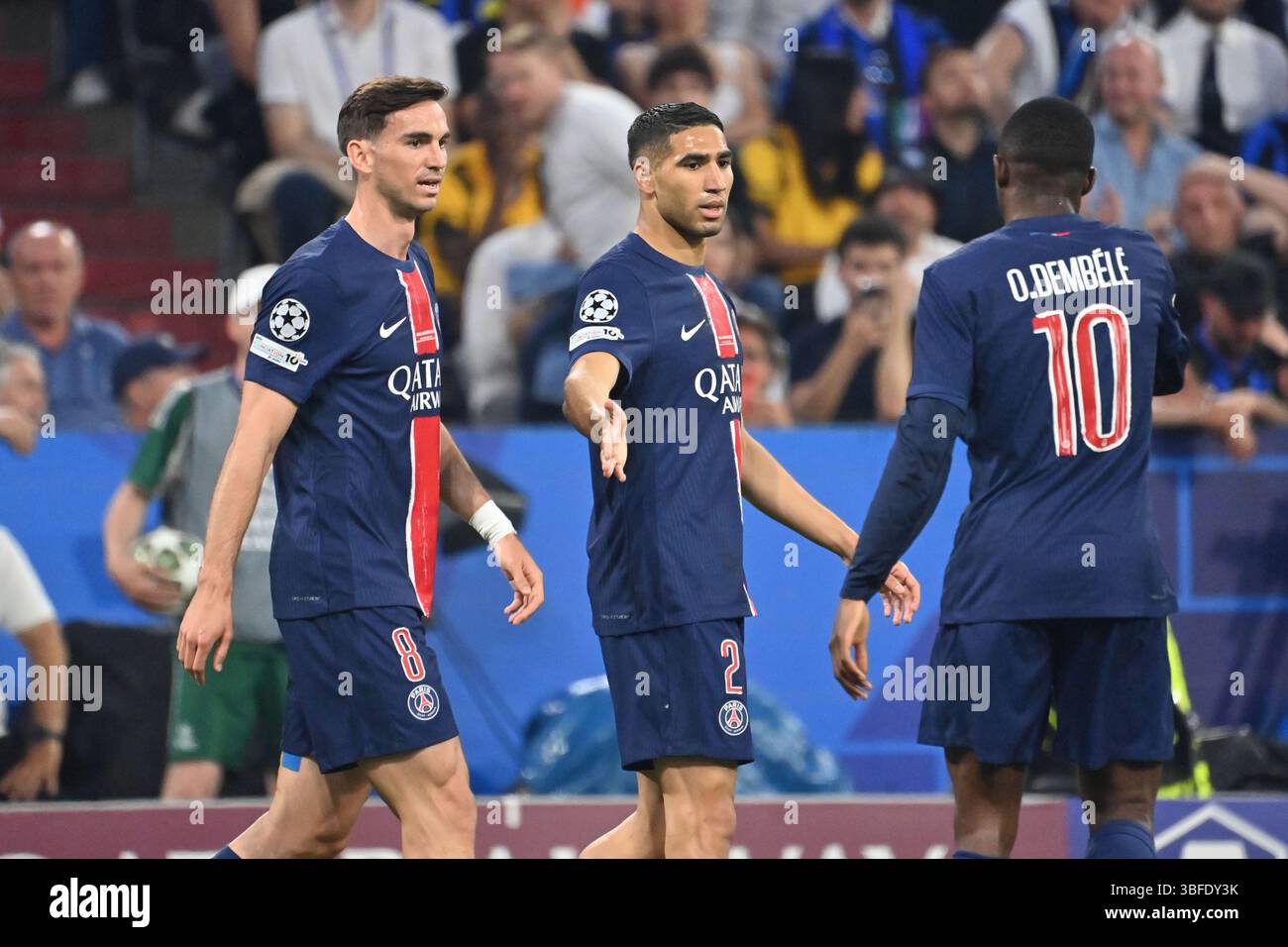 Psg ousmane dembele hi-res stock photography and images - Alamy