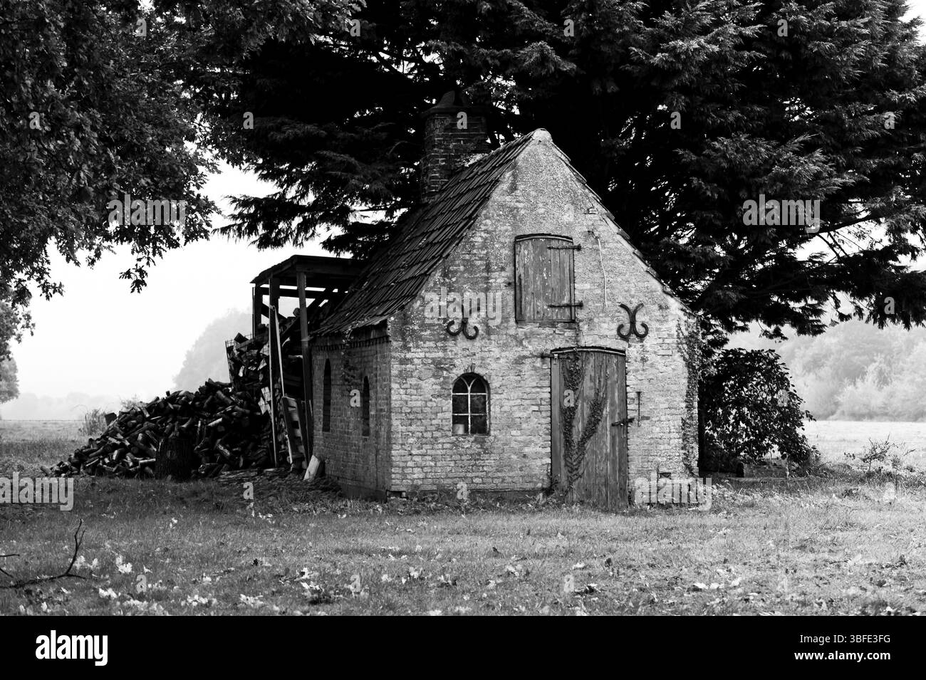 Small brick house Black and White Stock Photos & Images - Alamy
