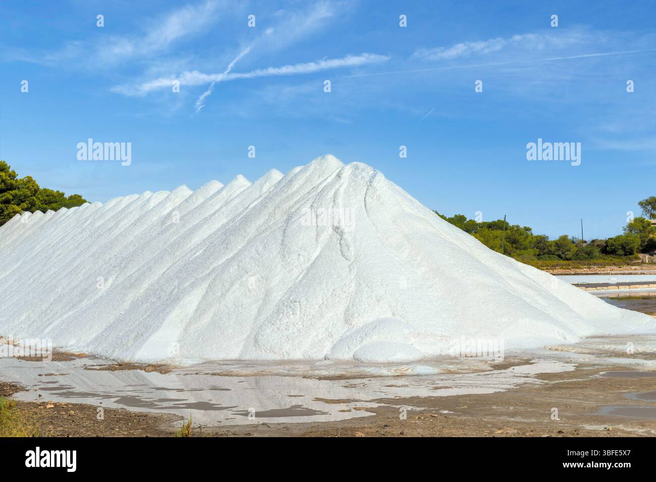 Salt pile in a salt works - 3024 Stock Photo - Alamy