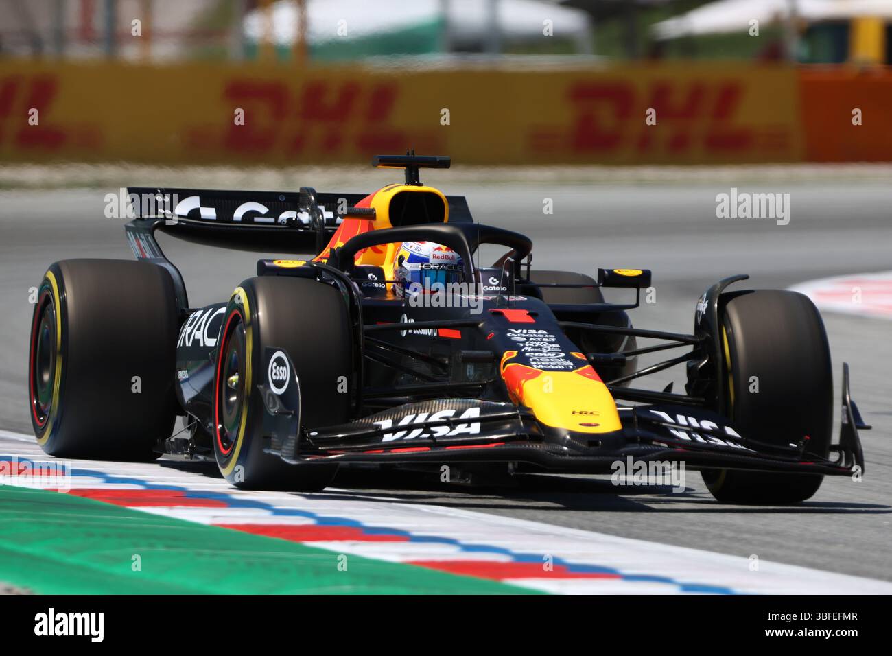 #1 Max Verstappen (NLD) Oracle Red Bull Racing (AUT) Red Bull RB21 ...