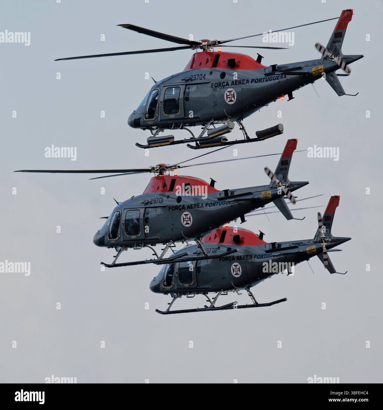 Helicopter maneuvers lisbon hi-res stock photography and images - Alamy