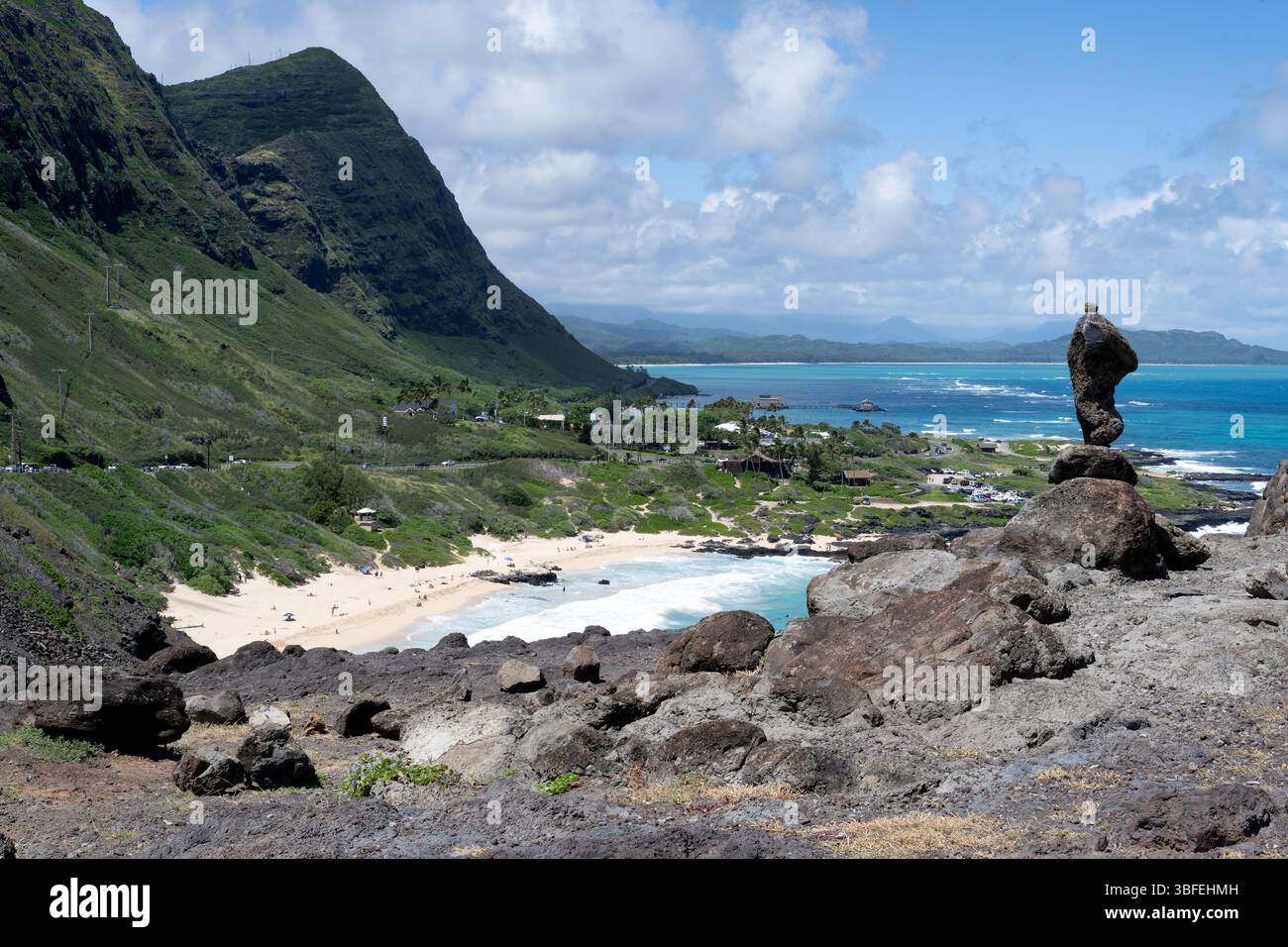 Balanced rock sculpture overlooking makapu beach, Oahu, Hawaii Stock ...