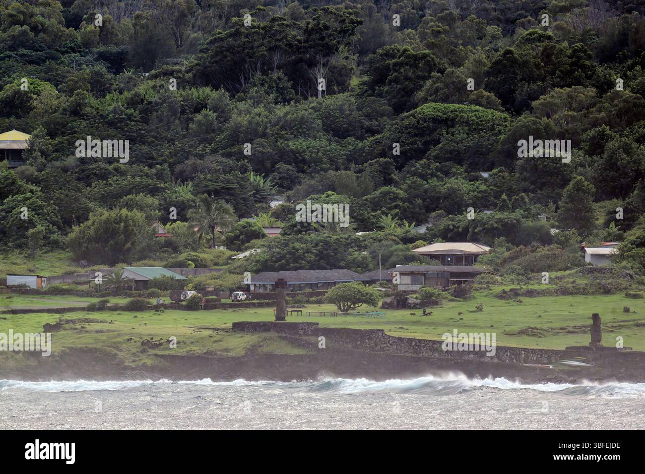 Ancient moai statues on hi-res stock photography and images - Alamy