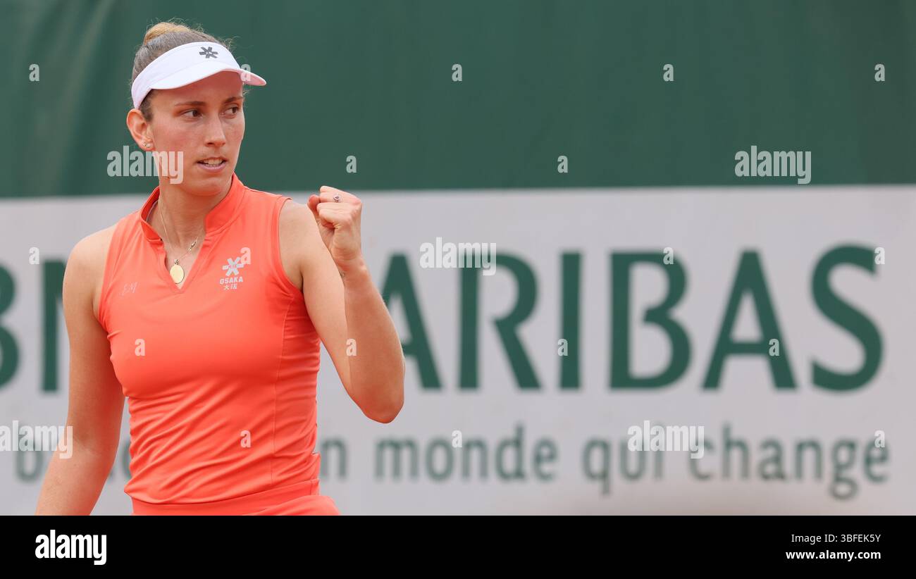 Paris, France. 01st June, 2025. Belgian Elise Mertens gestures during a ...