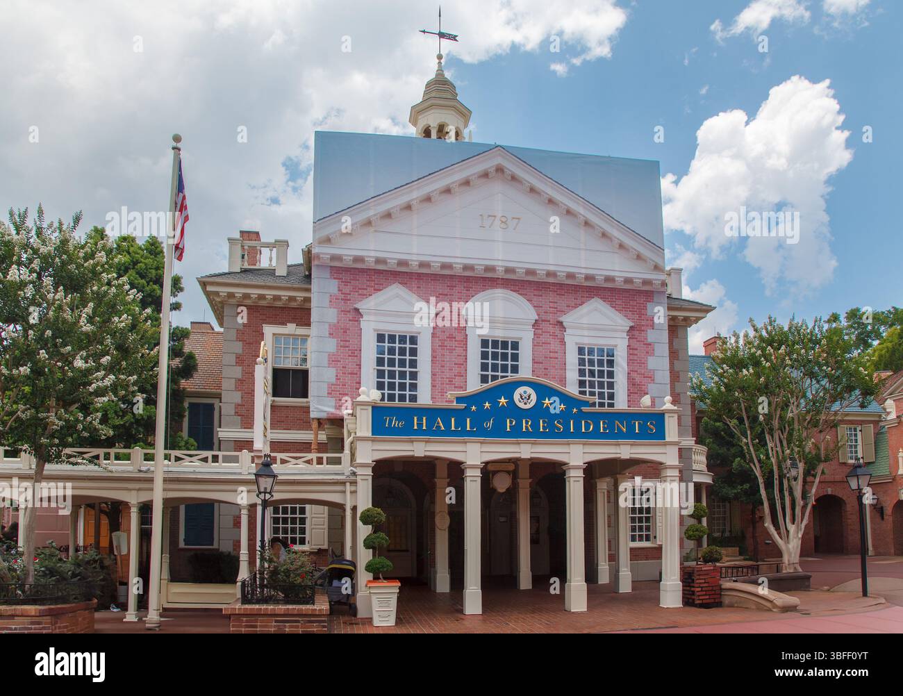 The Typical buildings in Frontierland Magic Kingdom amusemenet park in ...