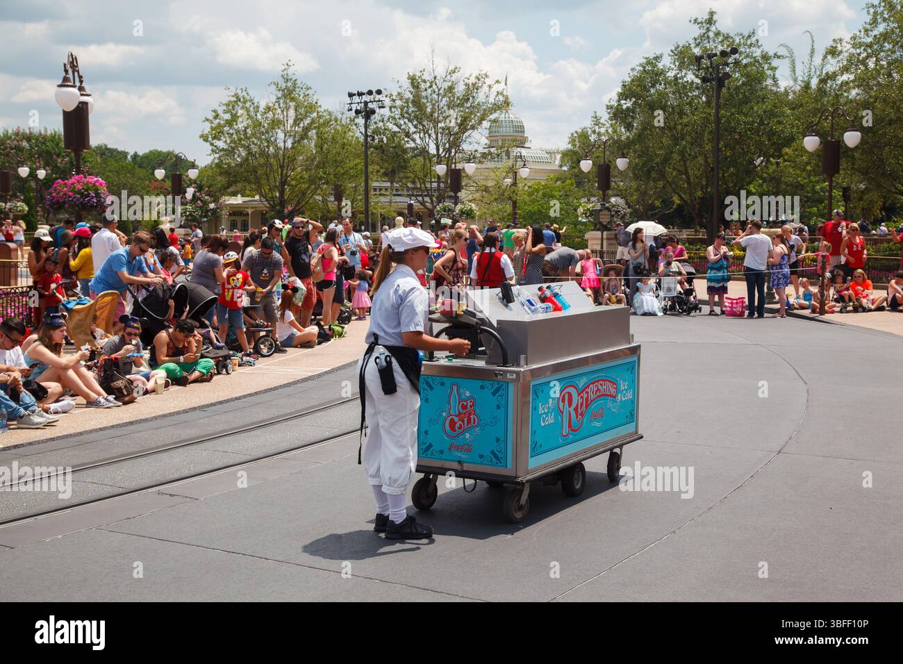 A Refreshments seller at the Fantasy Festival Parade at central plaza ...