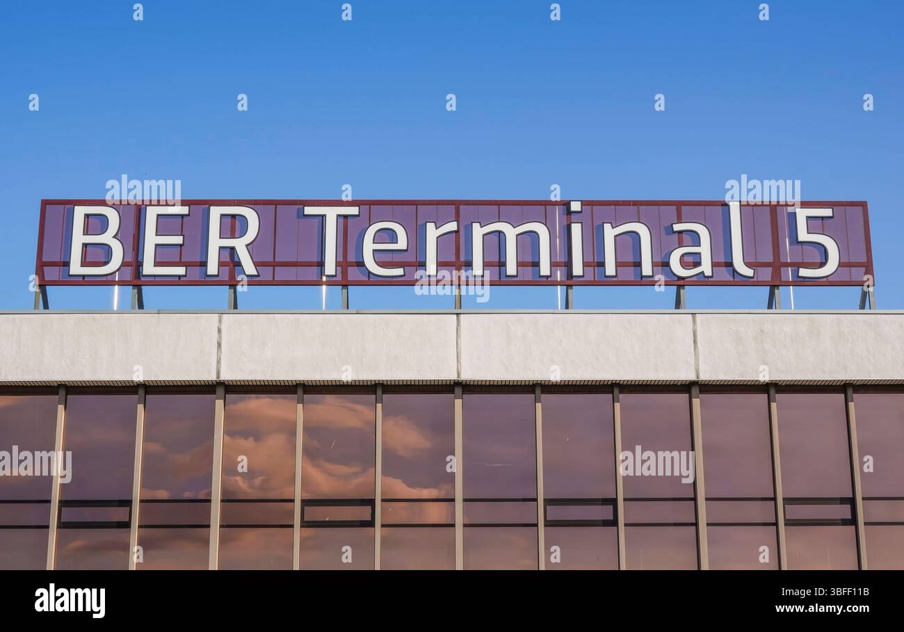 Flughafen BER Terminal 5, ehemaliger Flughafen SXF, Schönefeld, Brandenburg, Deutschland ...