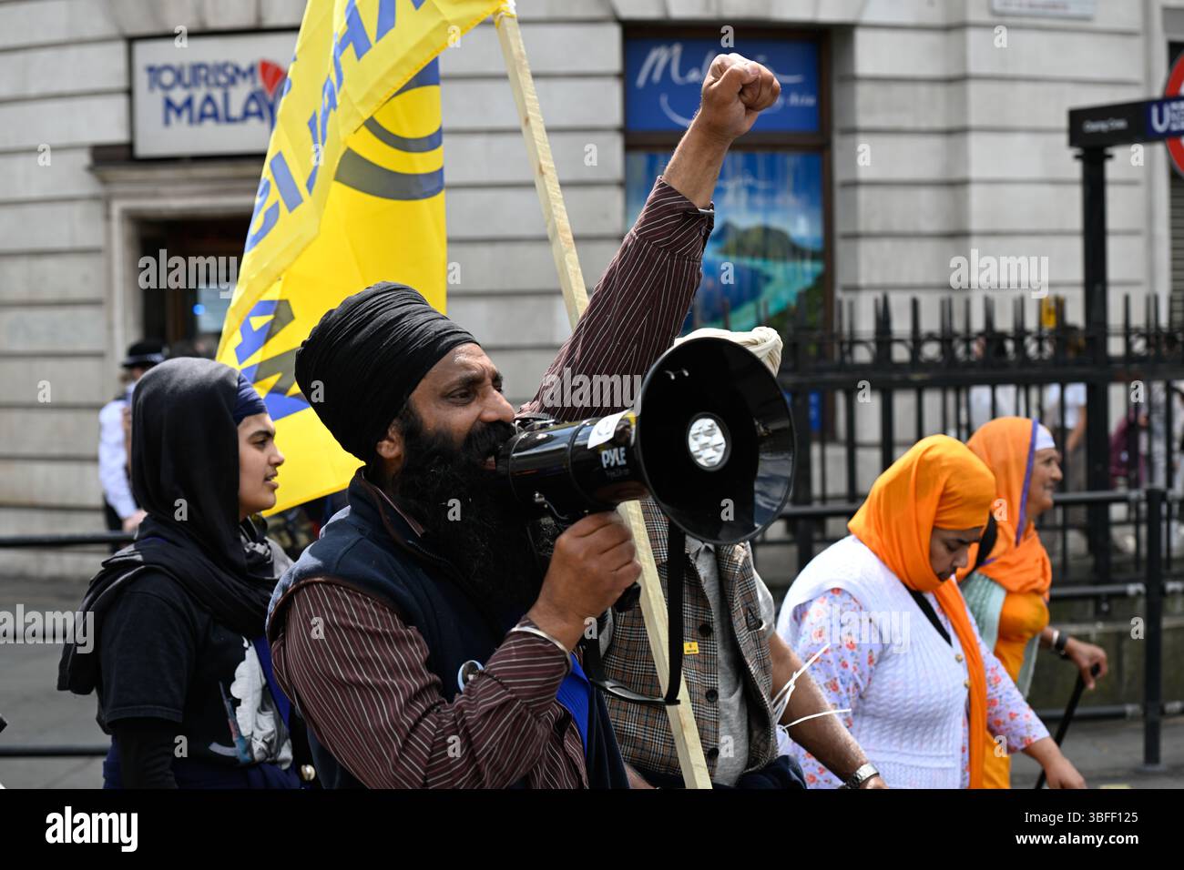 London, UK, 1st June 2025, A Sikh protestor demands that Indian give ...