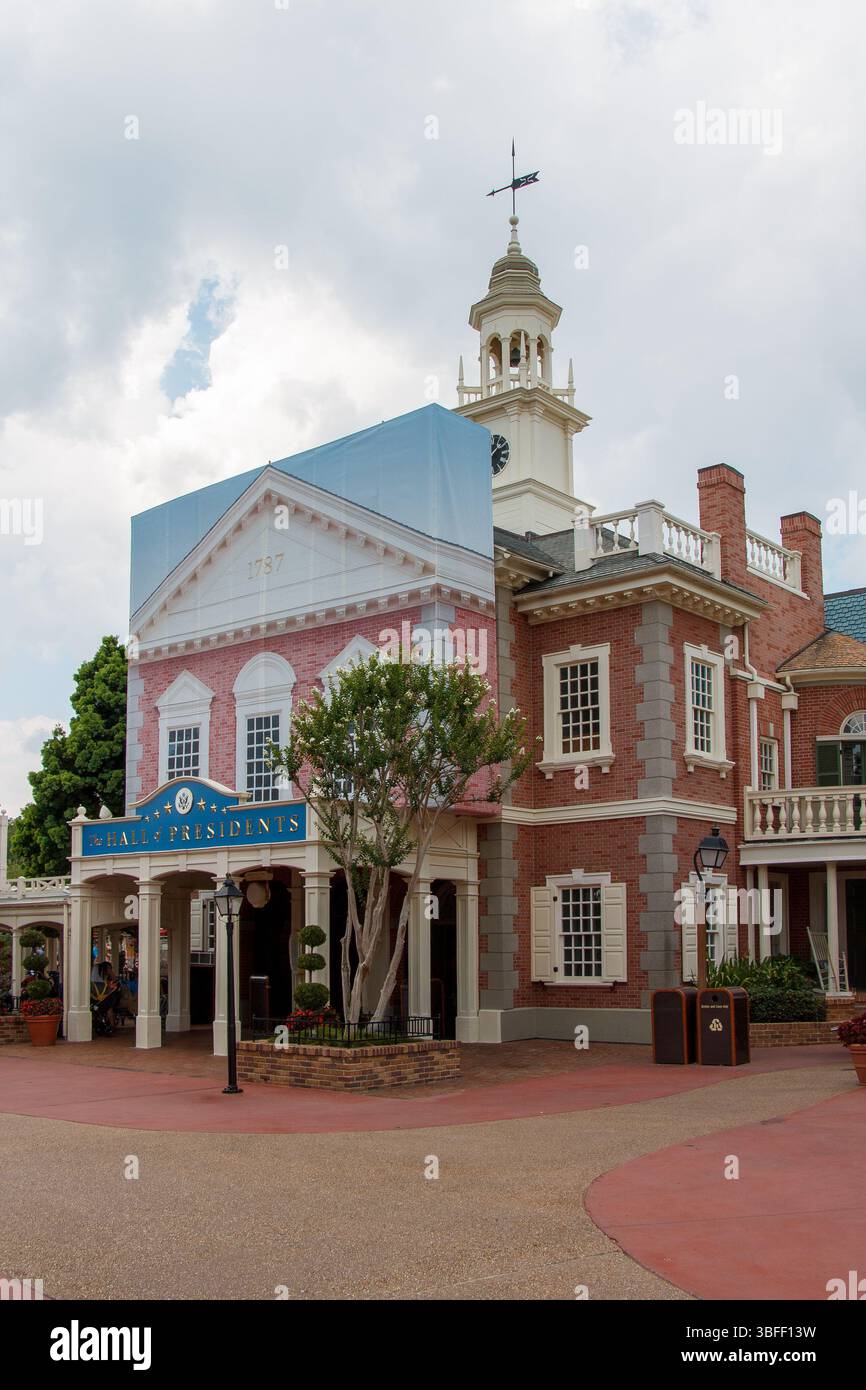 The Typical buildings in Frontierland Magic Kingdom amusemenet park in ...