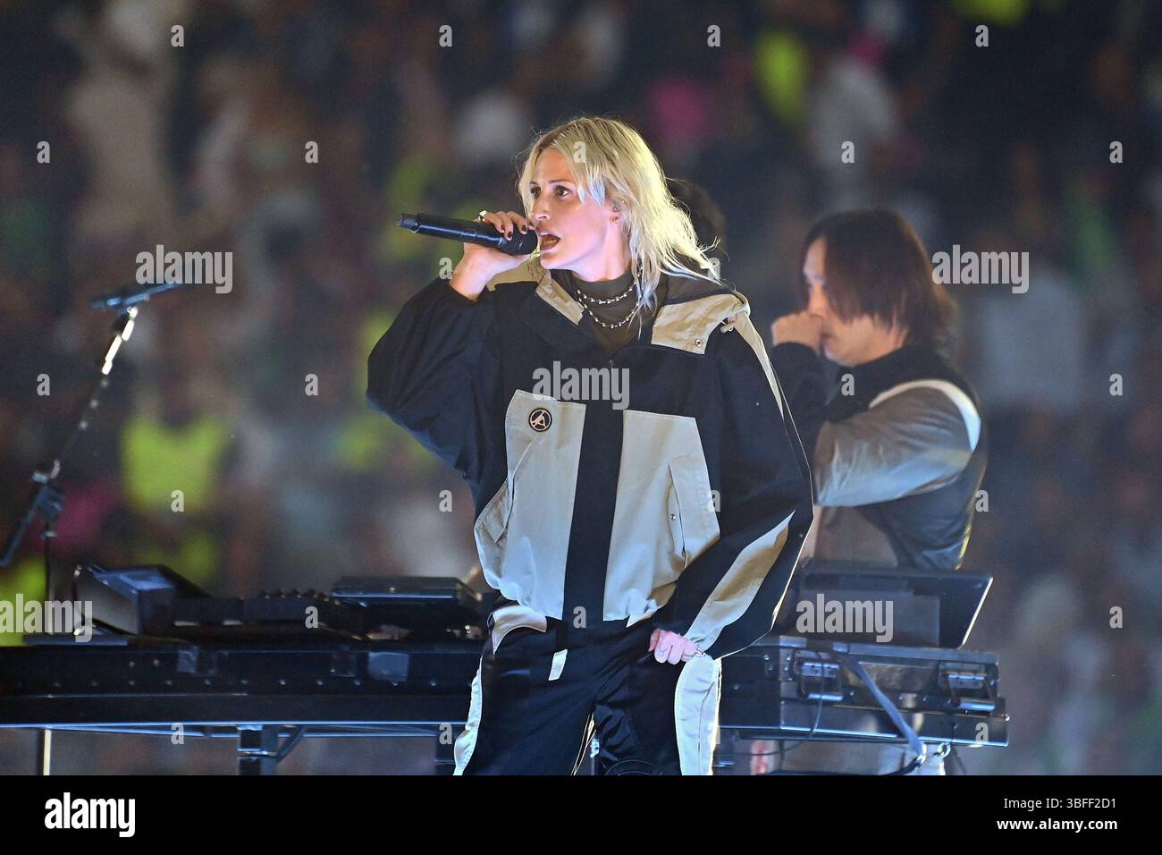 Opening Ceremony with the group Linkin Park. Singer Emily ARMSTRONG ...