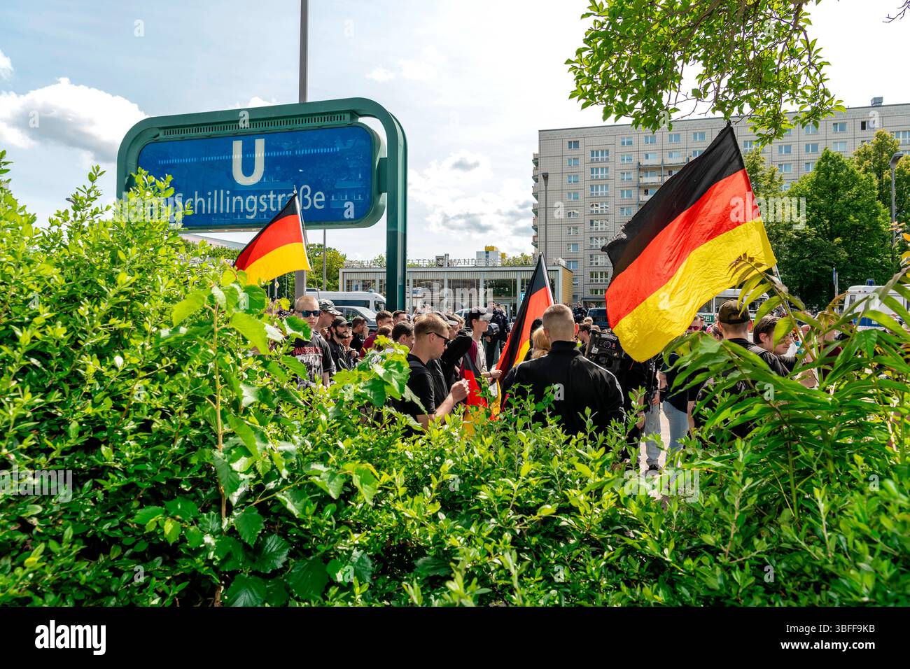 Nazi Demonstration in Berlin Mitte Ein kleiner Naziaufmarsch der so ...