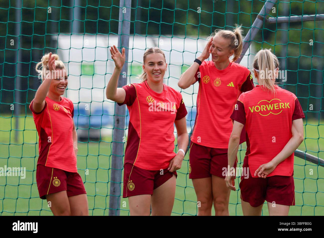 Wien, Österreich 01. Juni 2025: Fußball-Frauen-Nationalmannschaft ...