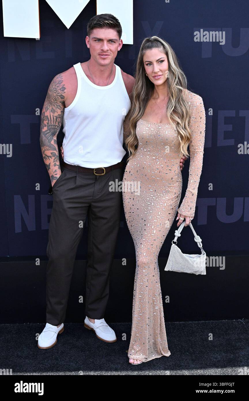 Austin Victoria und Lisa Victoria beim Fan-Event Netflix Tudum 2025 ...