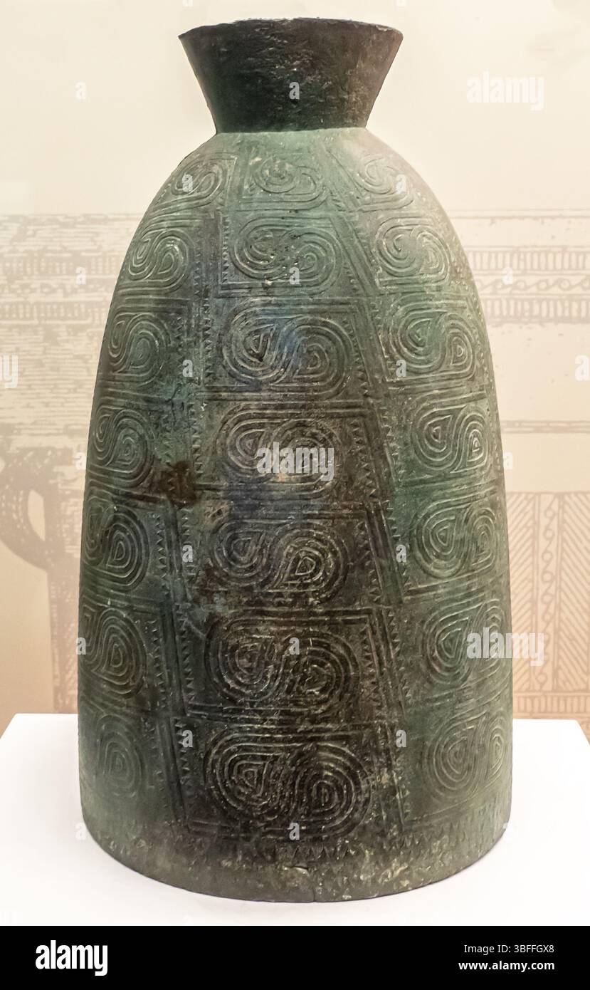 Bronze bell from Kampung Penchu, Muar, Johor, Malaysia, Bronze age ...