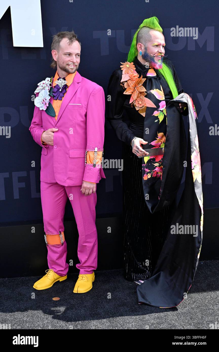Andrew Fuller mit Begleitung beim Fan-Event Netflix Tudum 2025: The ...