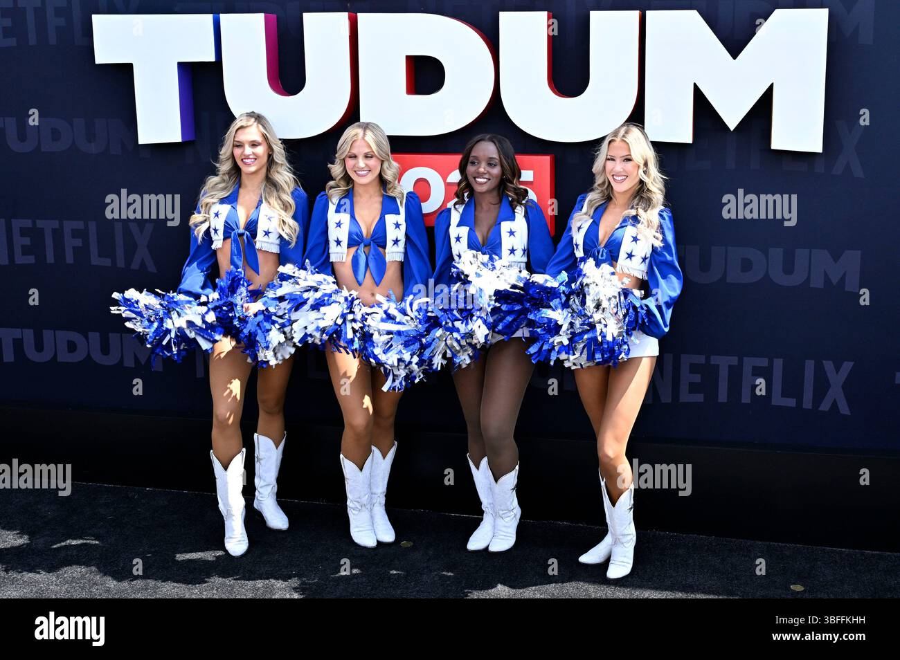 Kennedy Hannan, Kelee Norris, Madeline Salter and Megan McElaney von ...