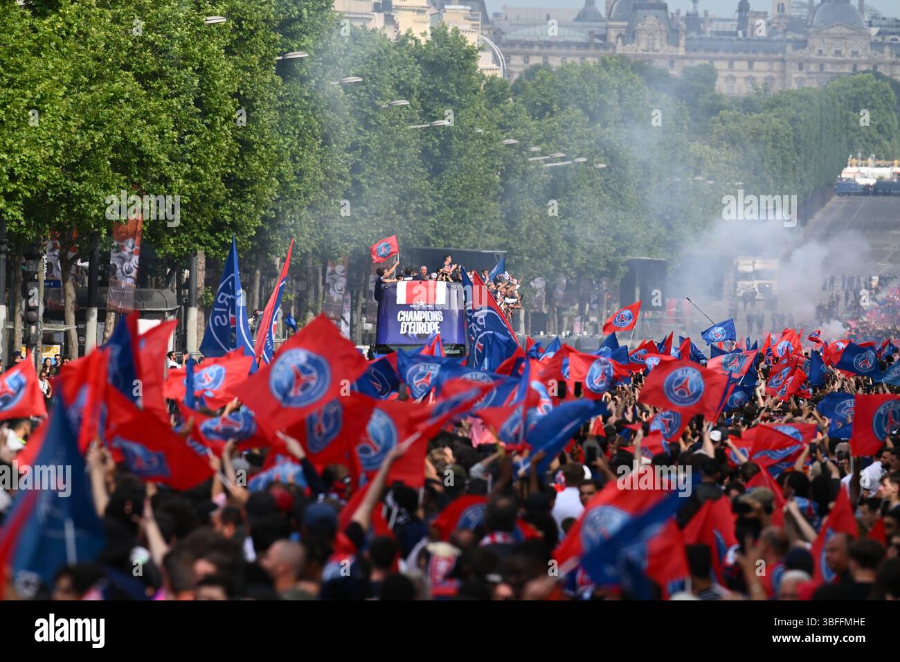 Paris, France. 01st June, 2025. Champions League: Parade of PSG players ...