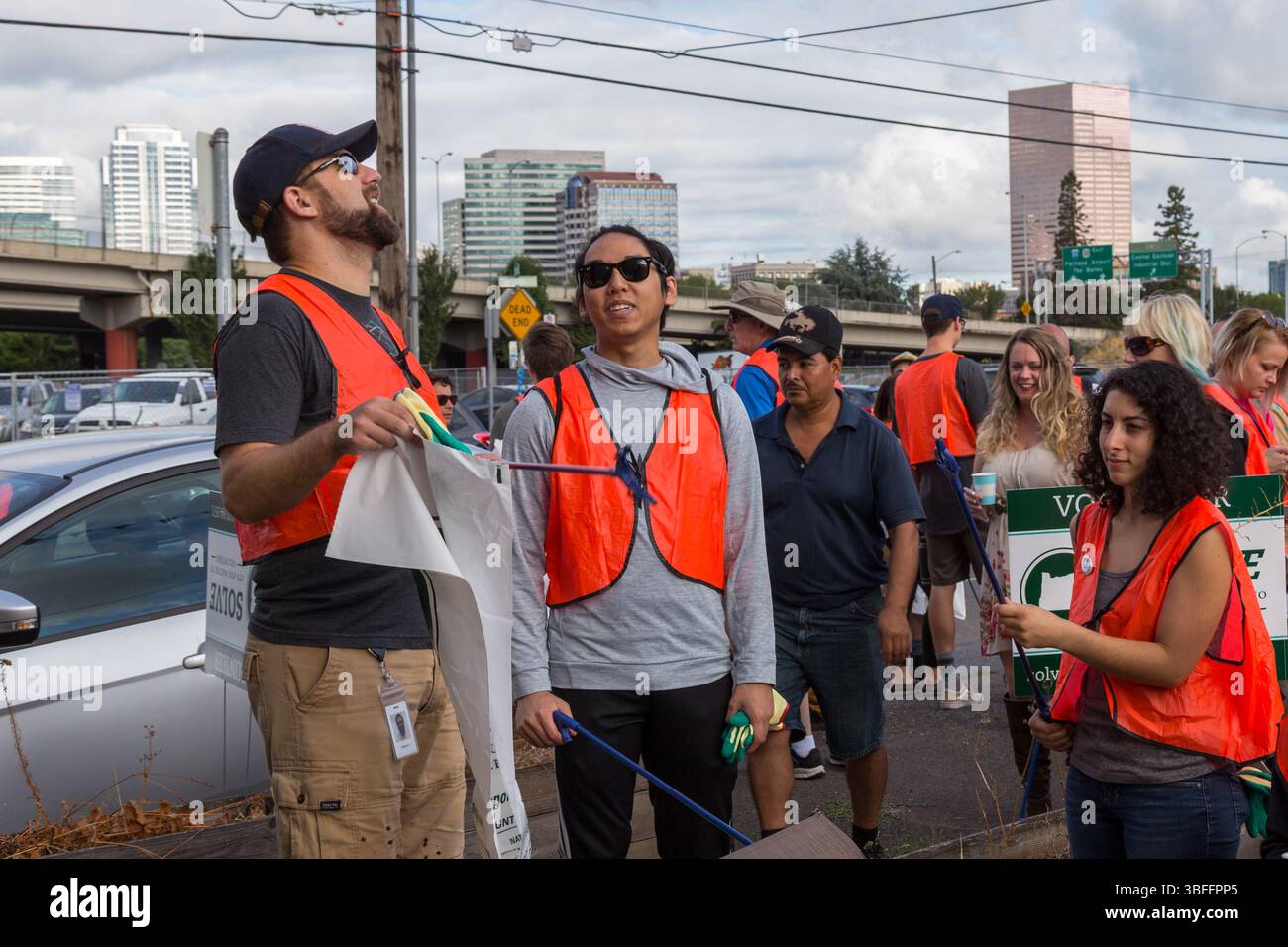 Volunteerism sustainability young volunteer hi-res stock photography ...