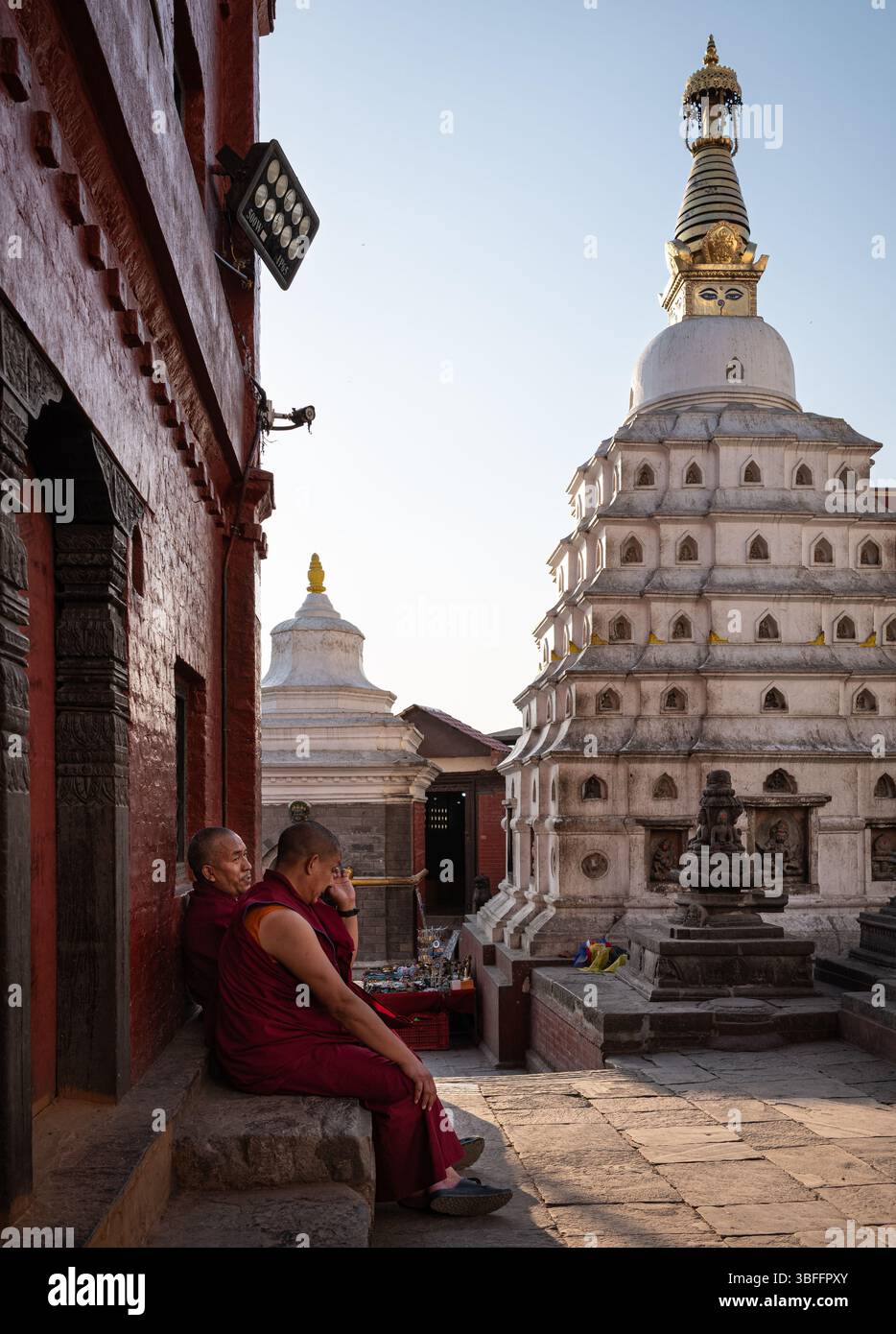 Stupa swayambhu monkey temple hi-res stock photography and images - Alamy
