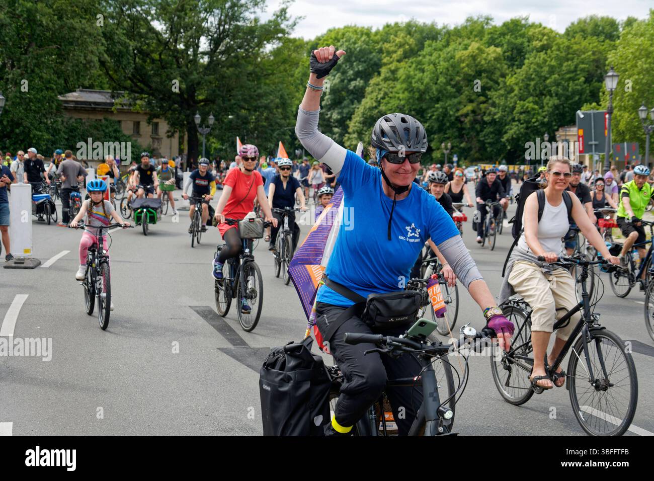 ADFC Sternfahrt Berlin 01.06.2025. Grosser Stern, Tiergarten, Berlin ...
