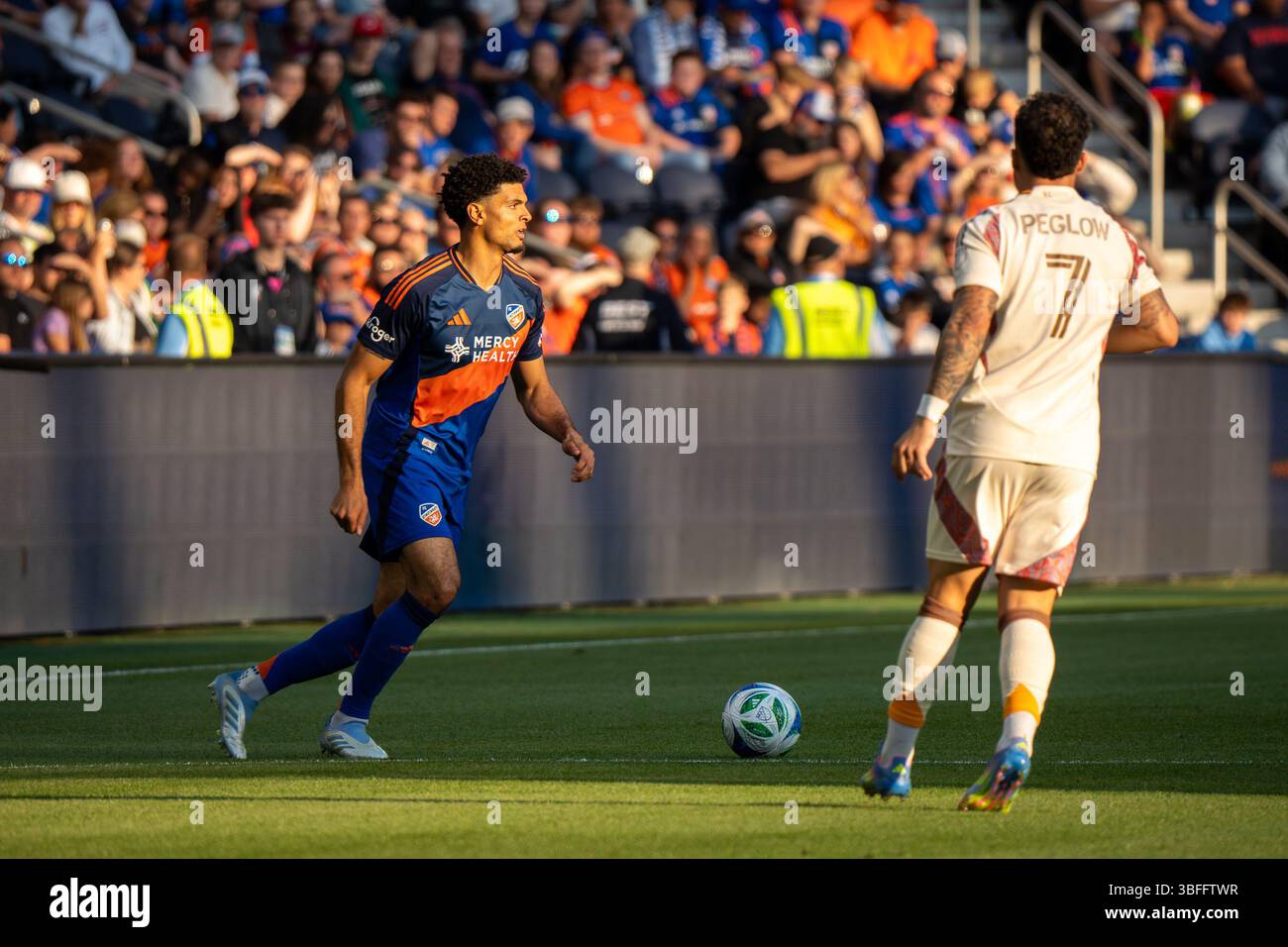 Cincinnati, Ohio, USA. 31st May, 2025. FC Cincinnati defender Miles ...