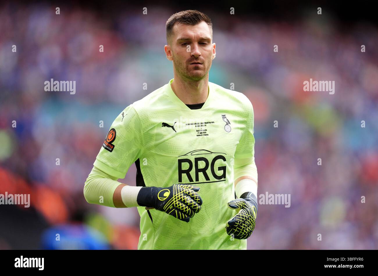 Oldham Athletic goalkeeper Matthew Hudson during the Vanarama National ...