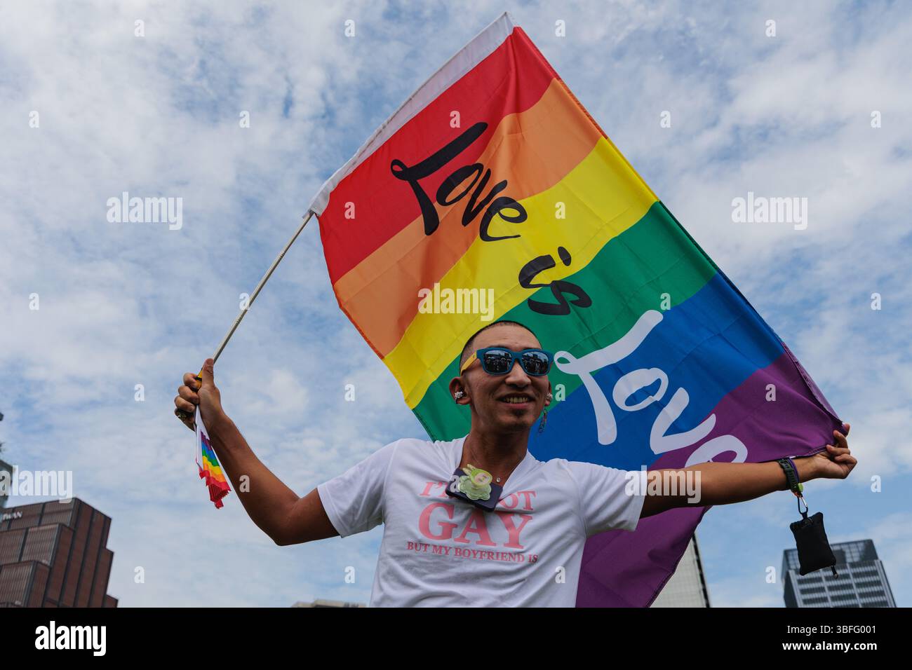 Bangkok, Thailand. 01st June, 2025. A participant holding a rainbow ...