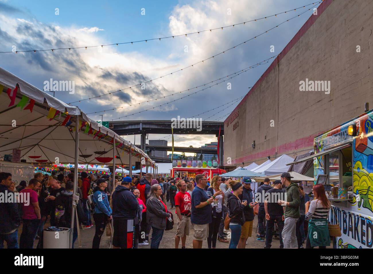 Portland Night Market, Portland, Oregon - September 30th 2017: Crowds ...