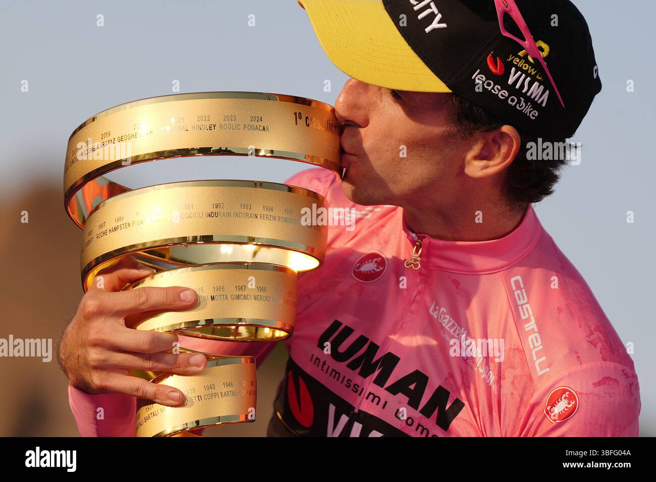 Roma, Italy. 01st June, 2025. Britain's Simon Philip Yates on the ...