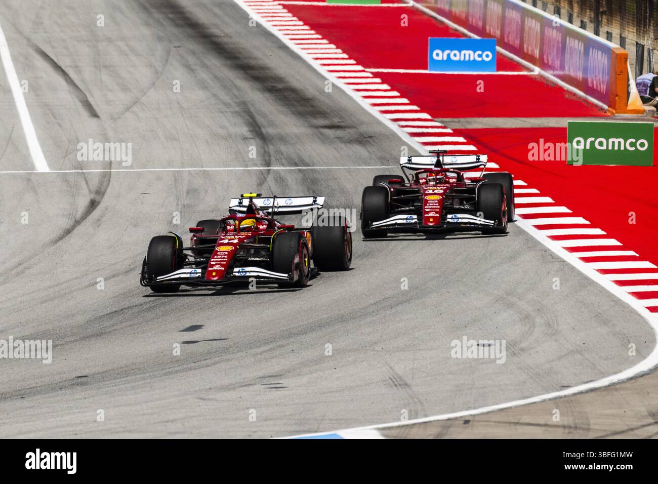 44 HAMILTON Lewis (gbr), Scuderia Ferrari SF-25, 16 LECLERC Charles (mco), Scuderia Ferrari SF ...