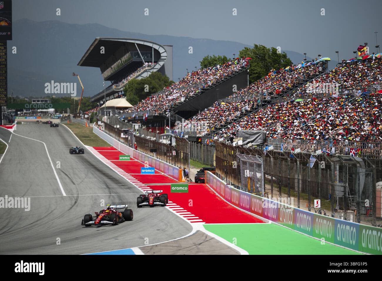 44 HAMILTON Lewis (gbr), Scuderia Ferrari SF-25, 16 LECLERC Charles (mco), Scuderia Ferrari SF ...