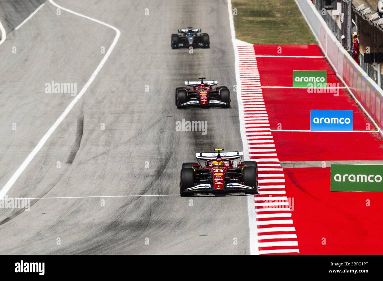 44 HAMILTON Lewis (gbr), Scuderia Ferrari SF-25, 16 LECLERC Charles (mco), Scuderia Ferrari SF ...